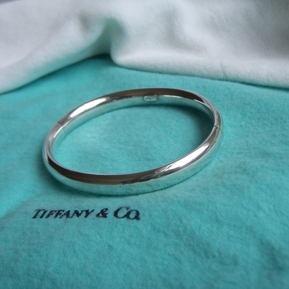 Tiffany & Co. | Jewelry | Tiffany Co Sterling Silver Hinged Bangle ...